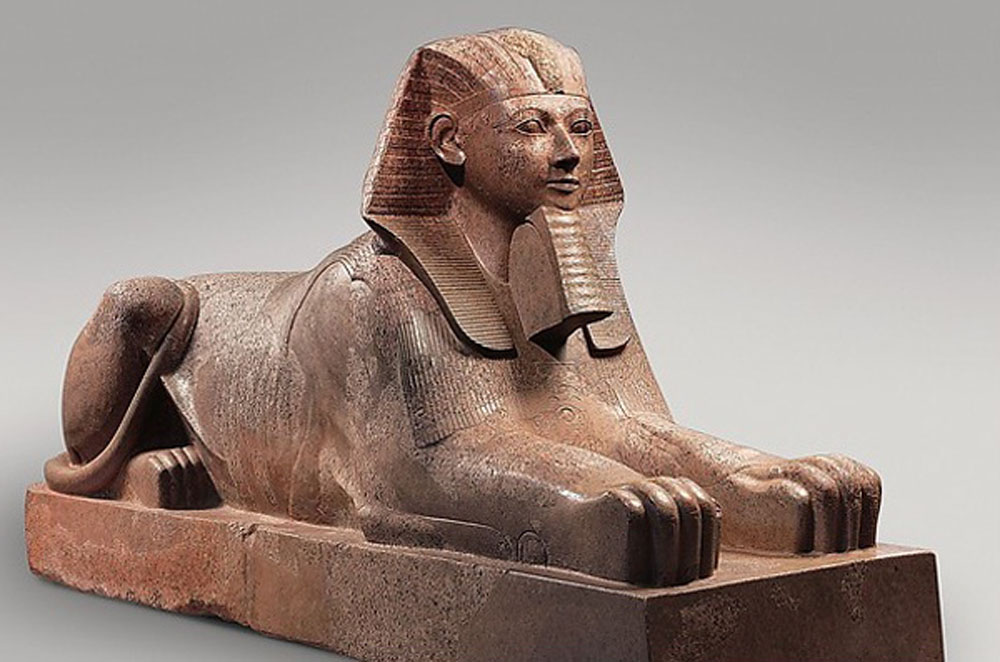 SHE2I2: Hatshepsut, Cleopatra & the women who ruled Egypt before them