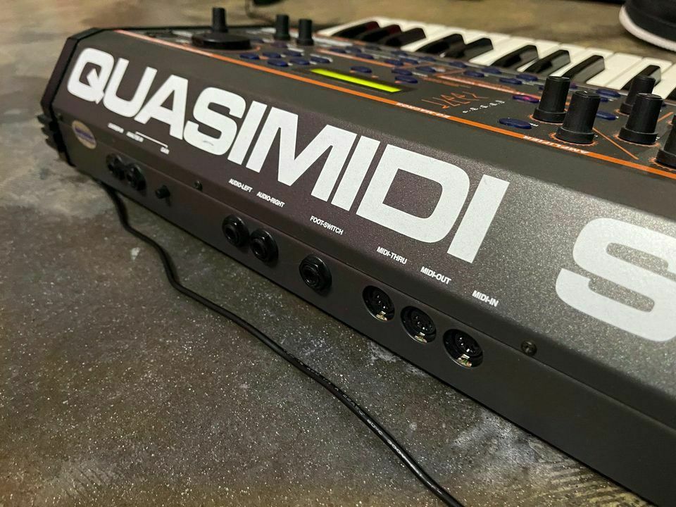 MATRIXSYNTH: Quasimidi Sirius Synthesizer/Vocoder/Drum Machine