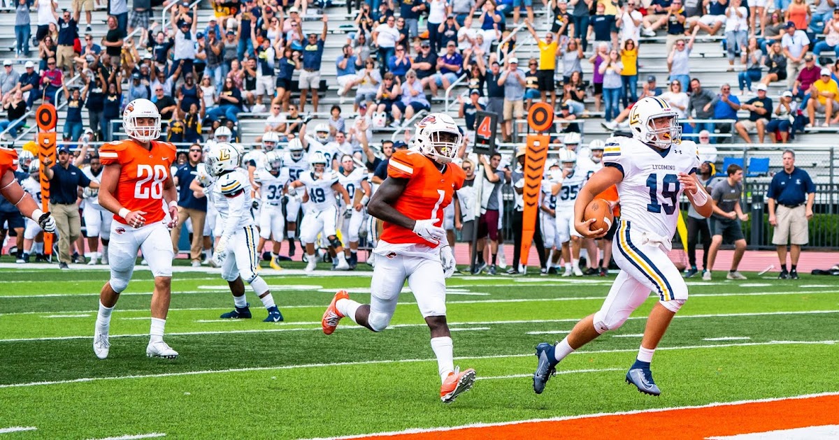 Lycoming Football: Lycoming Football - Fourth Quarter Too Much For Warriors