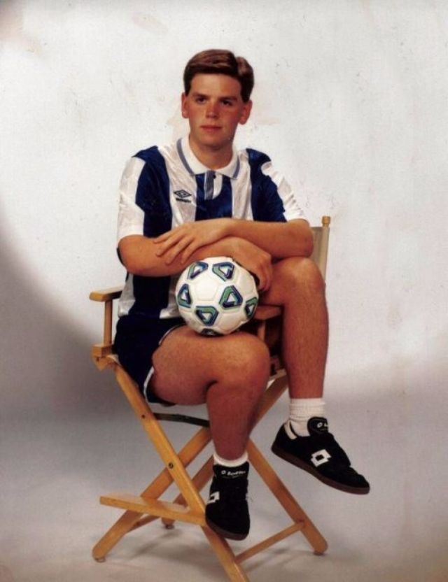 From Bad Hair to Cheesy Smiles, Here Are 40 of the Most Awkward School ...