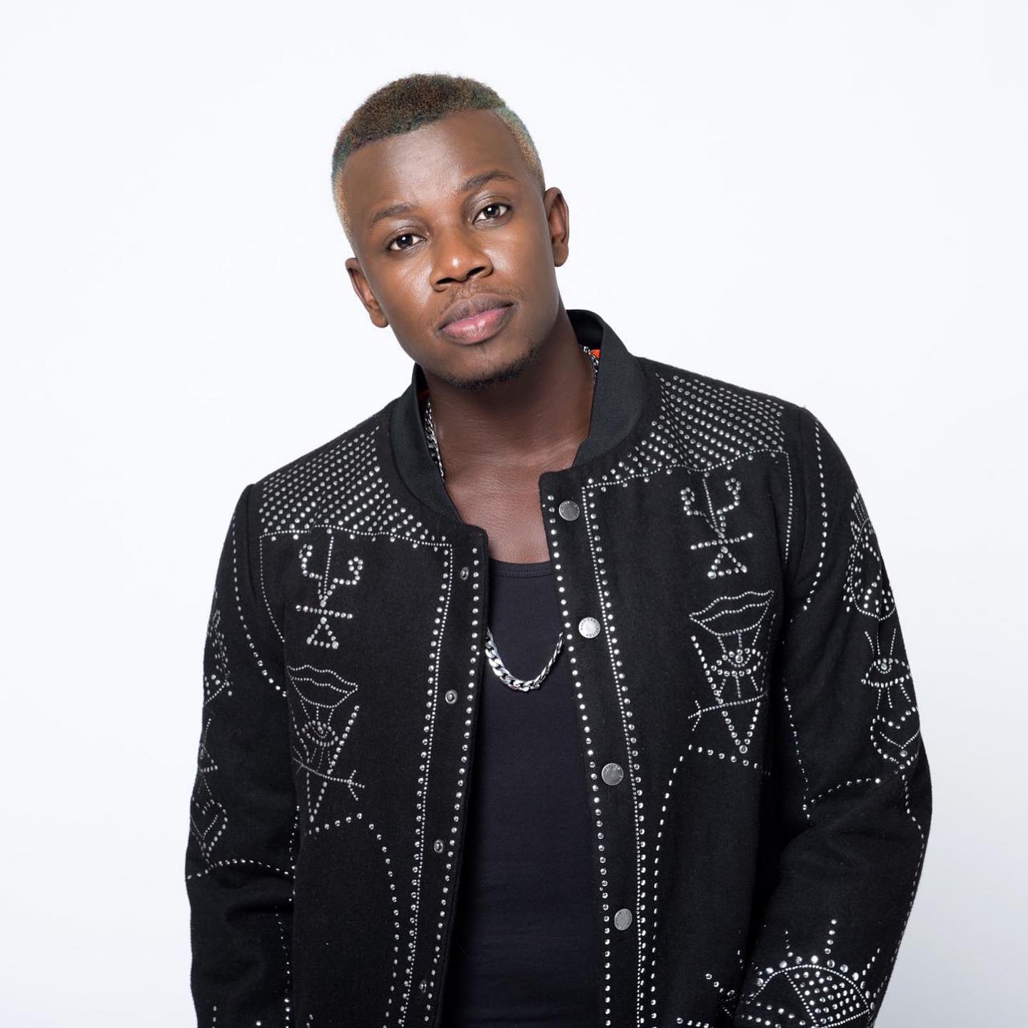 Landrick feat. Parson - Viver Com Amor [Kizomba] - DiproNews/24horas