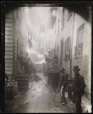 Bajo el Signo de Libra: Jacob Riis (1849-1914): “How The Other Half Lives”