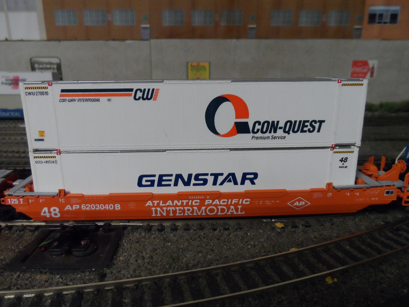 New York Central Train Layout: Athearn BB Gunderson Maxi-3 Project