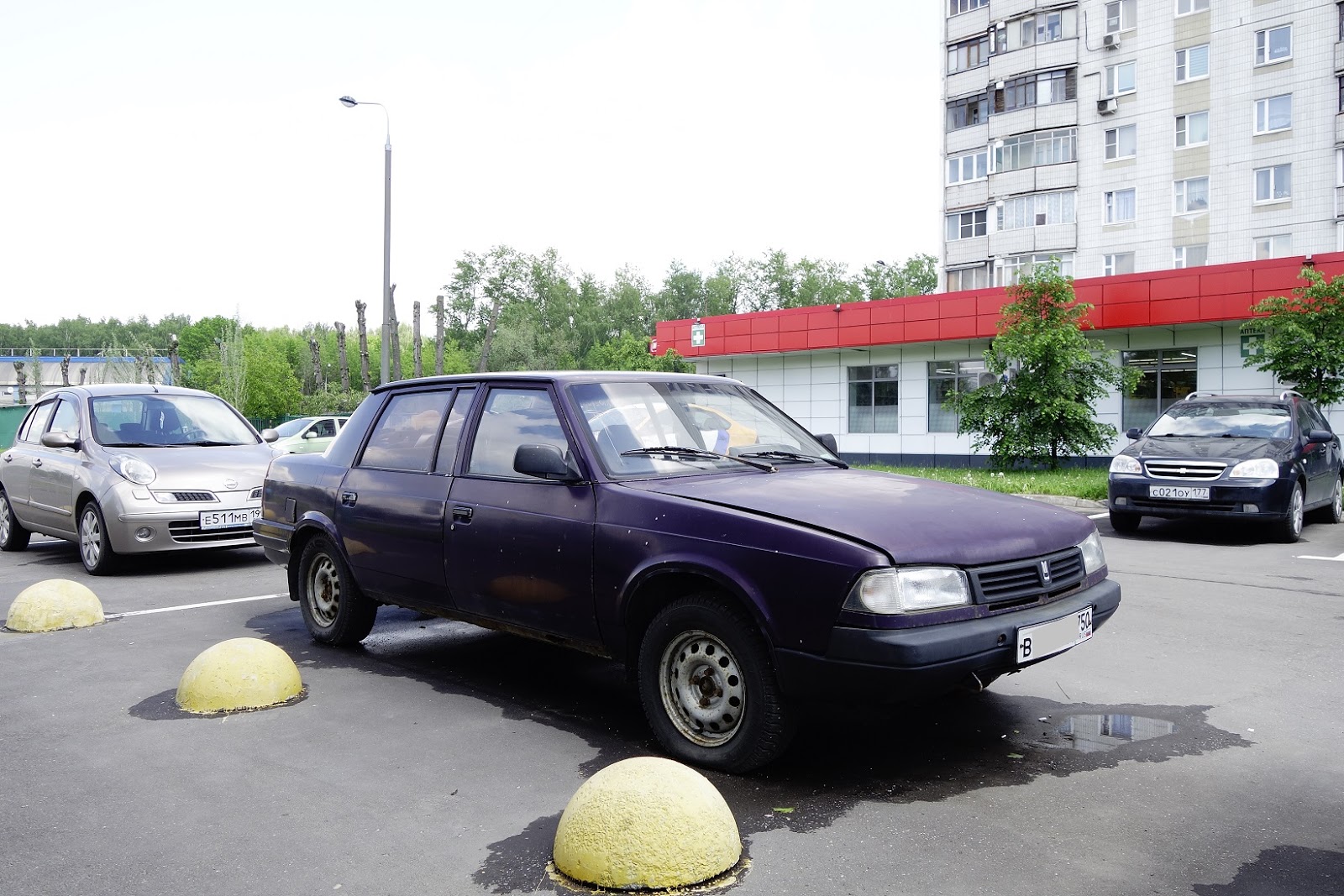 Spotted...cars in Moscow: Moskvitch 2142
