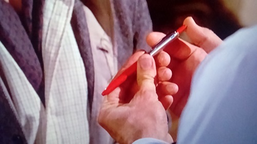 JAMES BOND MEMES: Mightier than the sword: the trick pen in the Bond ...
