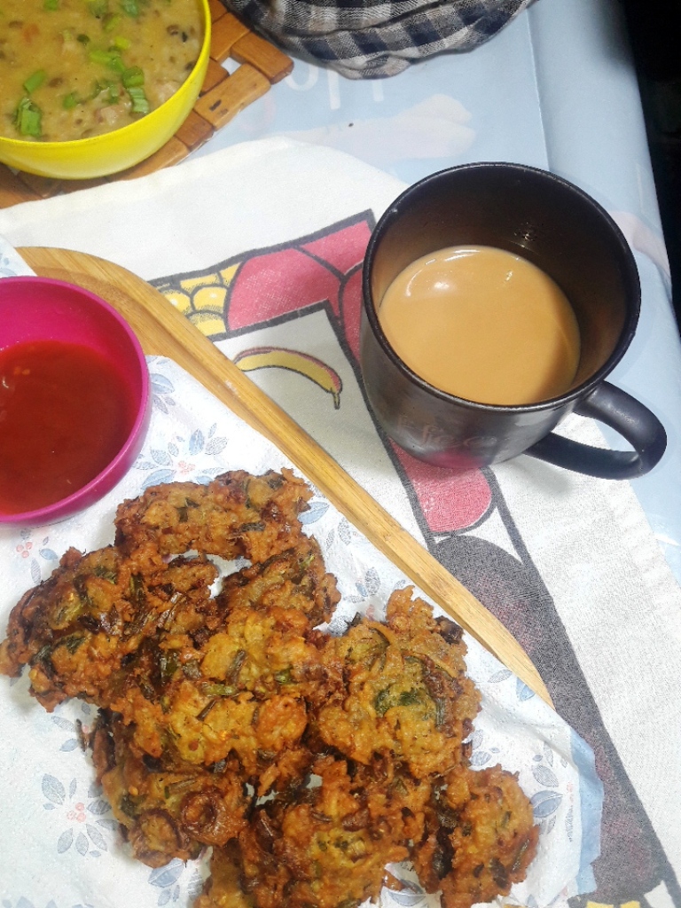 Noodles Pakora Recipe - Yummy Traditional