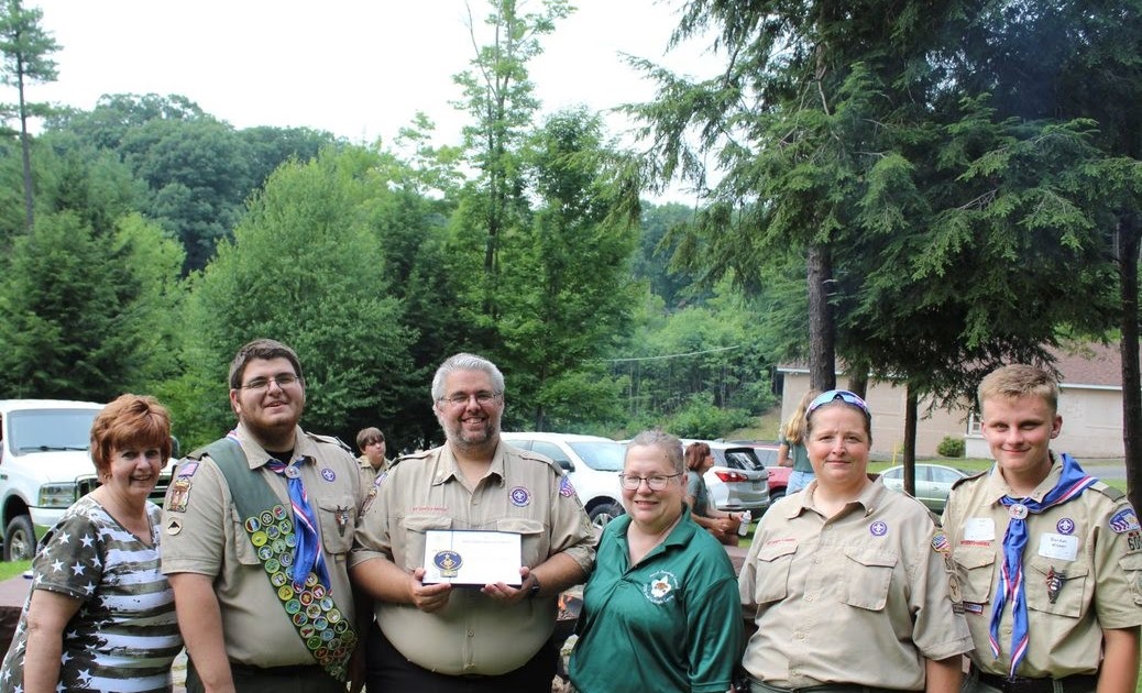 Llewellyn Cubmaster Honored with Unit Leader Award of Merit