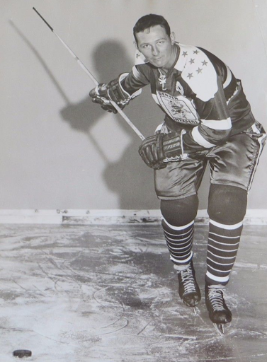 La vie est une puck: Les Invaders de Denver