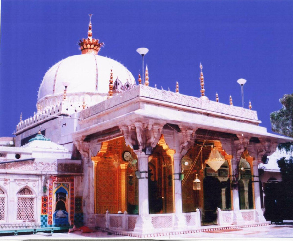 HAZRAT KHWAJA SAYED MUHAMMAD MOINUDDIN AL-HASAN CHISHTI (رحمتہ اللہ ... HAZRAT KHWAJA SAYED MUHAMMAD MOINUDDIN AL-HASAN CHISHTI (رحمتہ اللہ ...