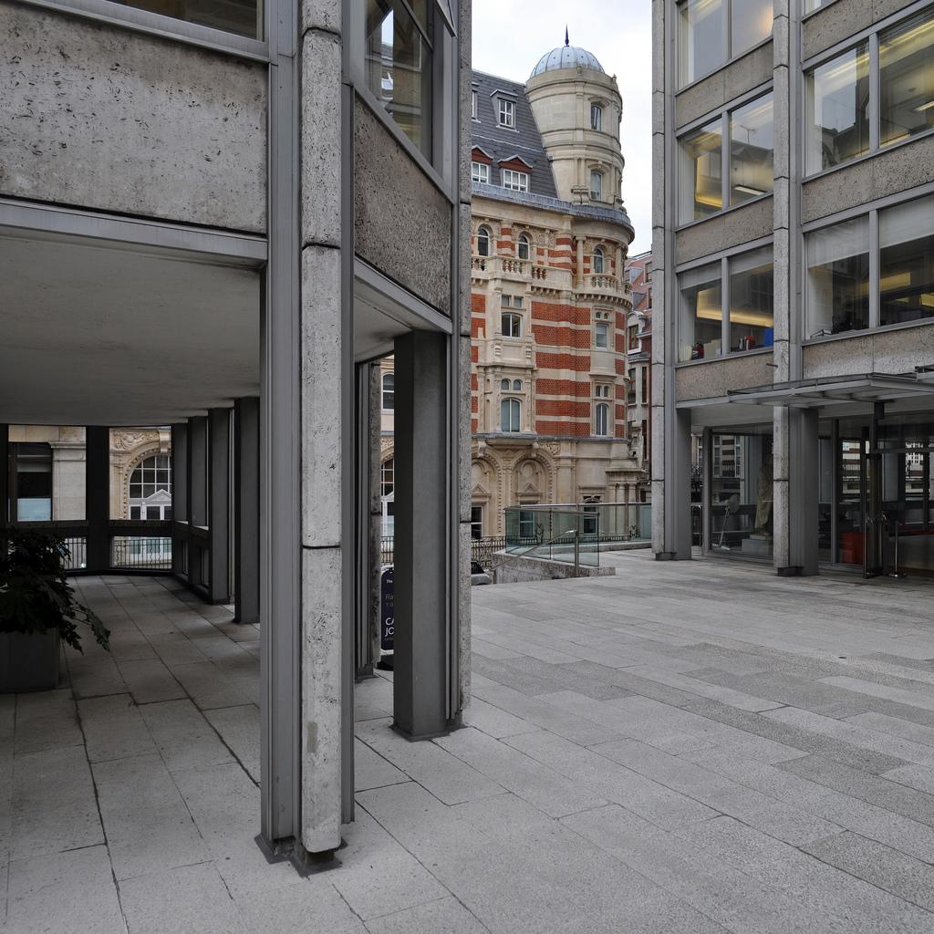 Alison + Peter Smithson | a f a s i a