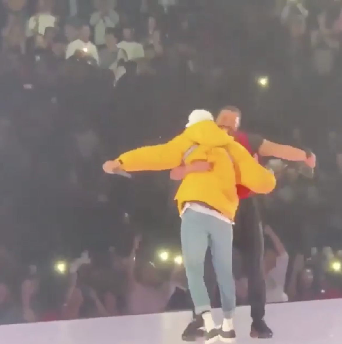 Rhymes With Snitch | Celebrity and Entertainment News | : Drake Brings ...