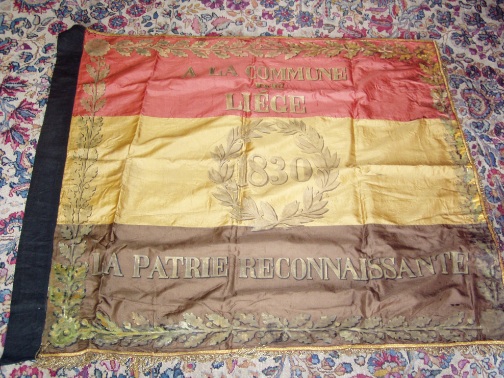 Pro Belgica - Hainaut: Le drapeau d'honneur 1830 de Liège