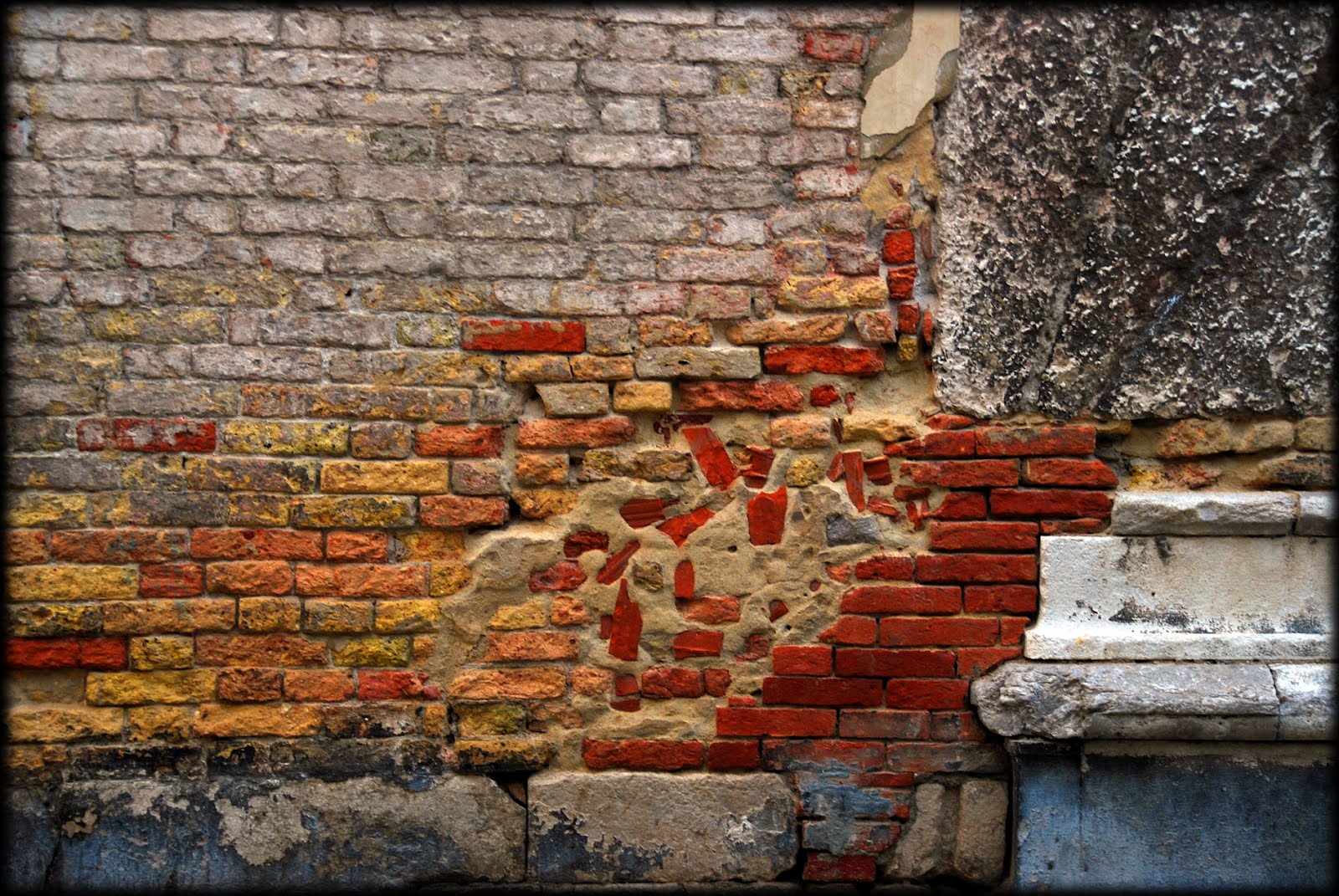 Bailey Zimmerman's Venezia: Textures of Venice