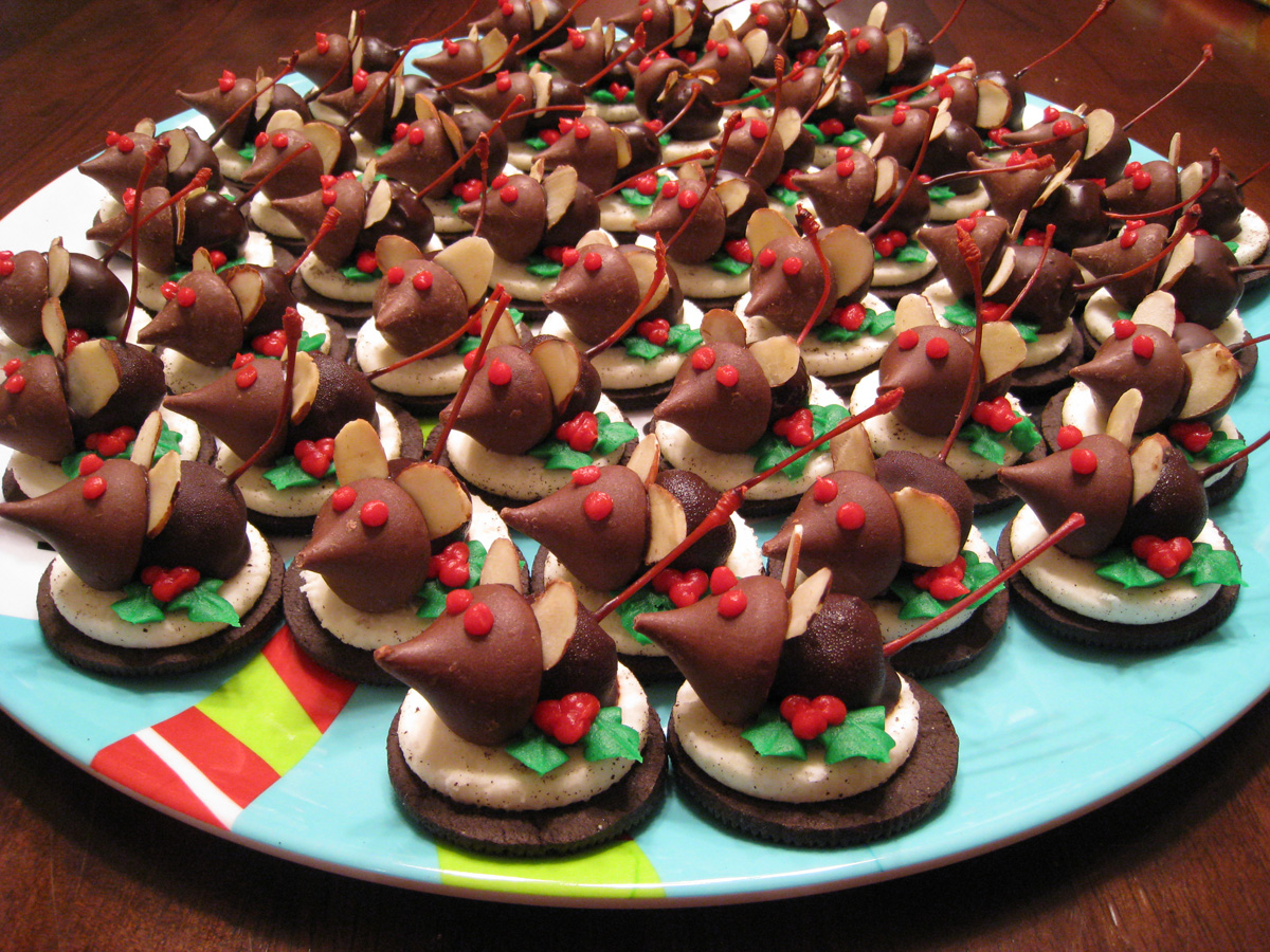 Eat, Sleep, Craft!: Christmas Mice Cookies