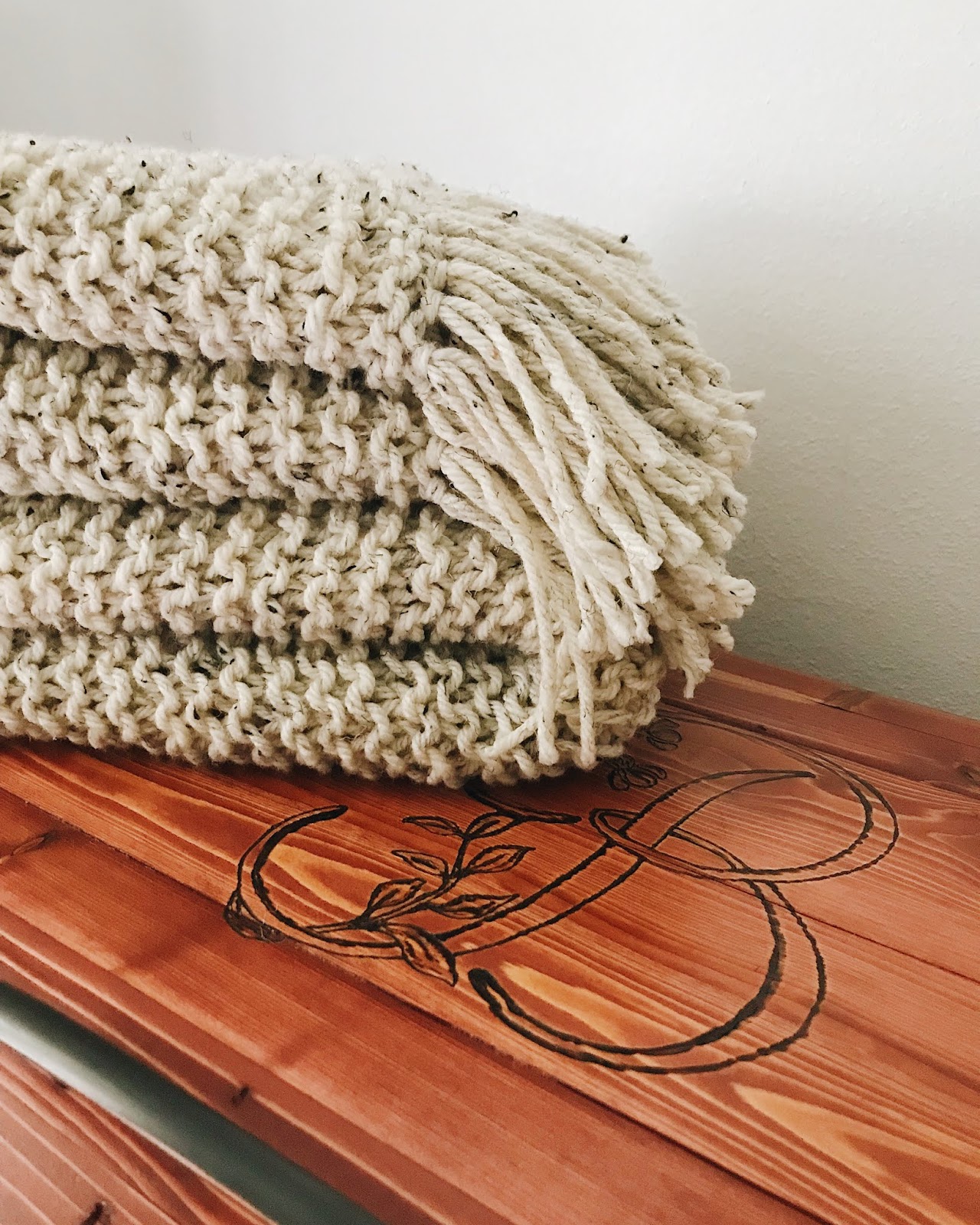 Brenna Ann Handmade: FREE KNITTING PATTERN - The Classic Chunky Knit ...