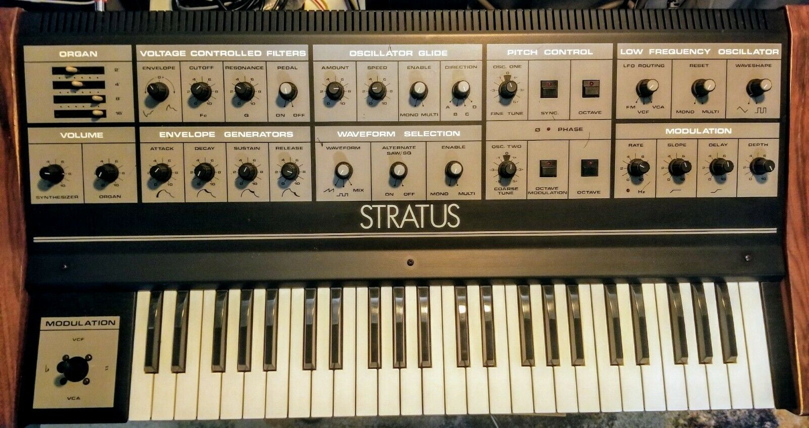 MATRIXSYNTH: Crumar Stratus Vintage 6 Voice Polyphonic Synth/Organ