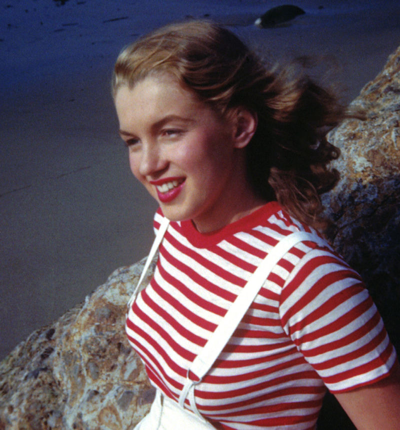 The First Professional Modeling Pictures of Norma Jeane (Later Known as ...