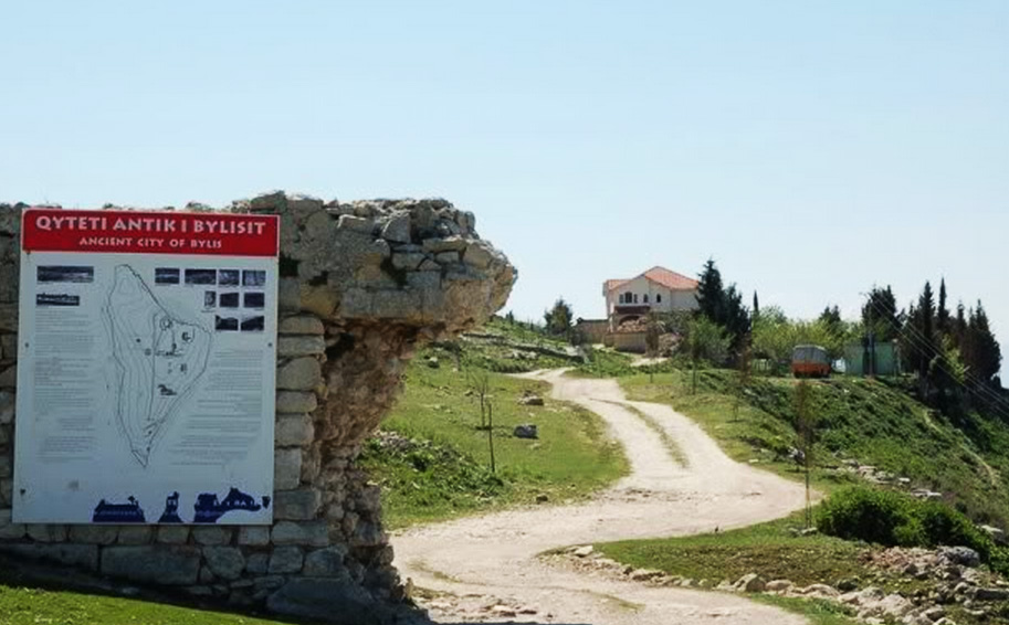 ArqueoLugares: BYLLIS. Colina Gradishta. prox. Kremenar. Ballsh. Albania