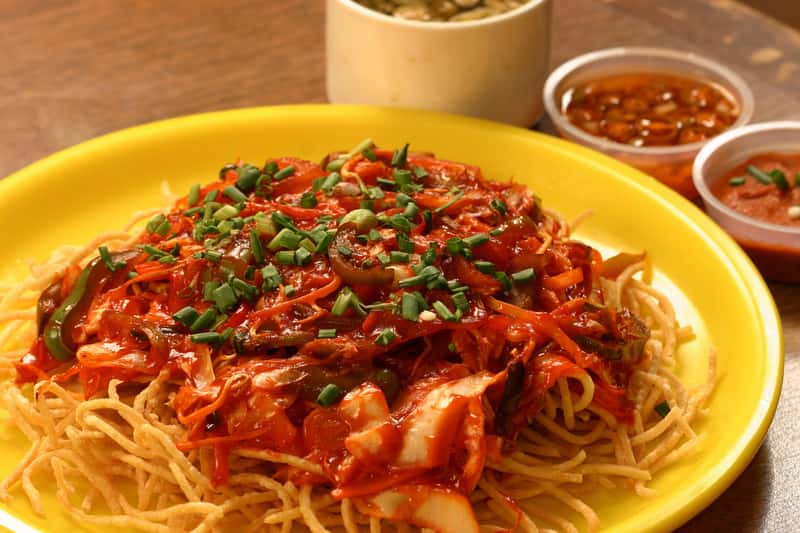 7 Tastiest Local Street Foods To Try While Roaming In Shillong ...