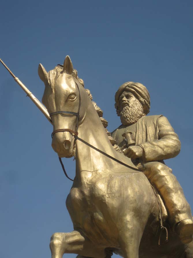 kurdistanart: Statue Mir Muhammad Pasha, who was also called "Pashai ...
