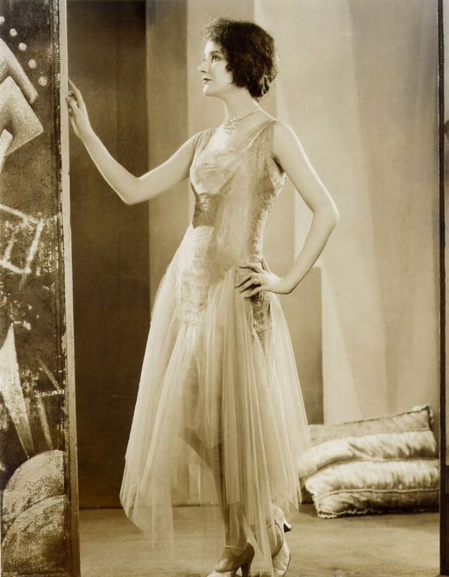 35 Gorgeous Photos of American Actress Mary Philbin in the 1920s ...
