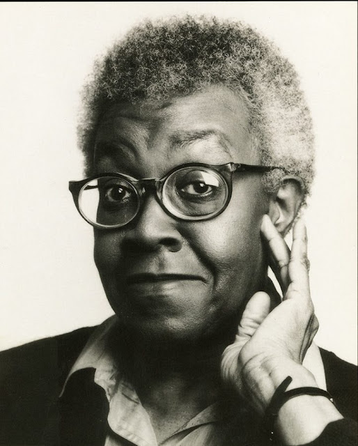 Heretic, Rebel, a Thing to Flout: Gwendolyn Brooks Defiantly Black ...