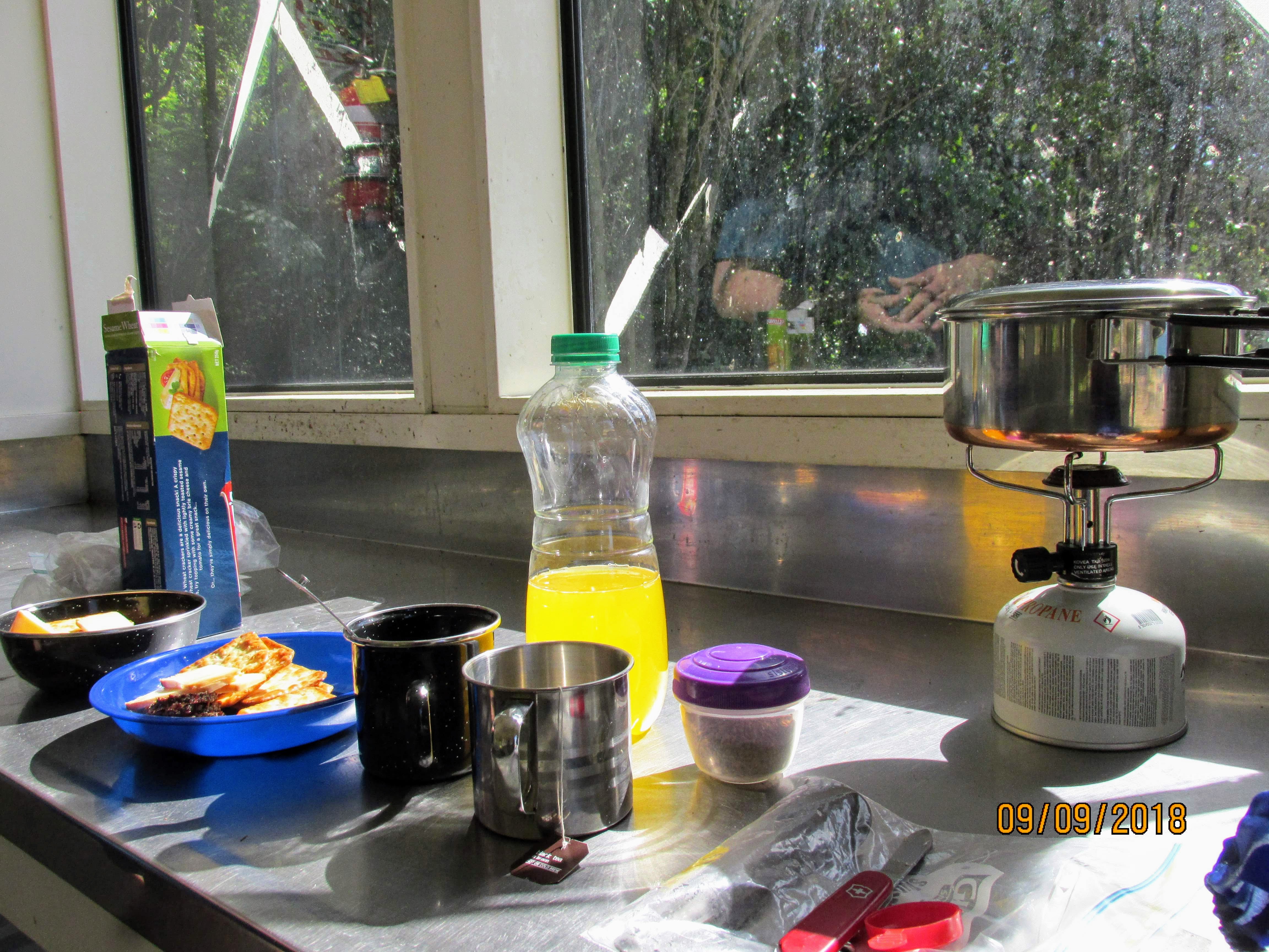 Tramping in the New Zealand backcountry: NZ Bush Adventures: Tramping ...