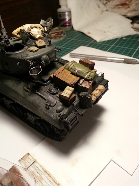 Dave's Model Workshop: Avoiding "The Shelf of Doom" - adding stowage to ...