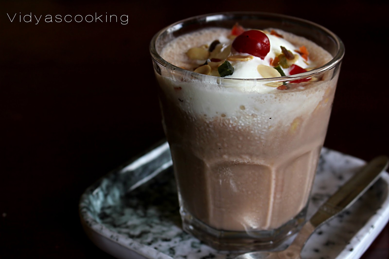 Sharjah Shake Recipe (Banana Chocolate Milk Shake)