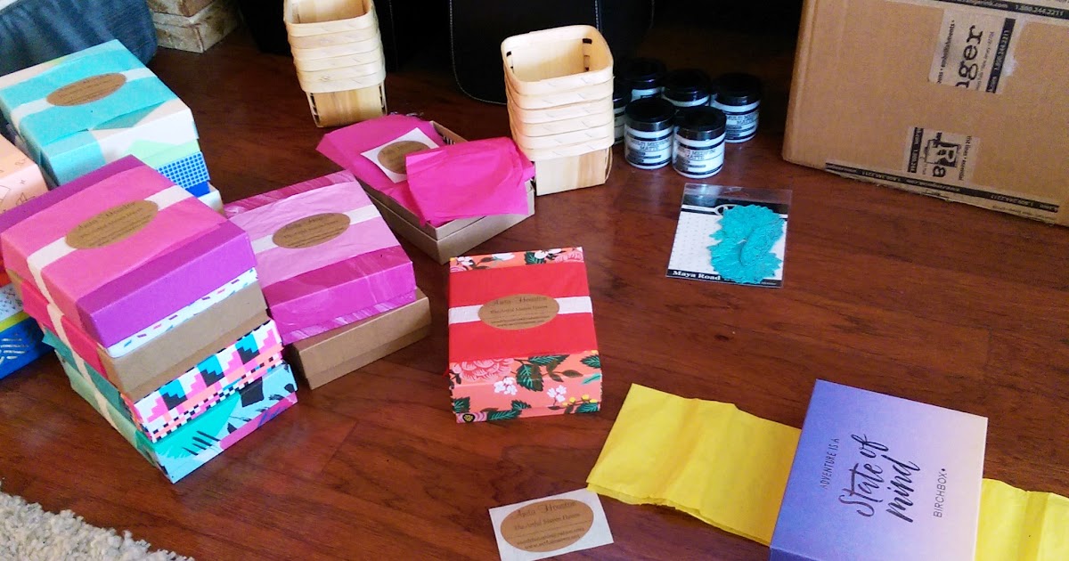 The Artful Maven: The Croppin Bug