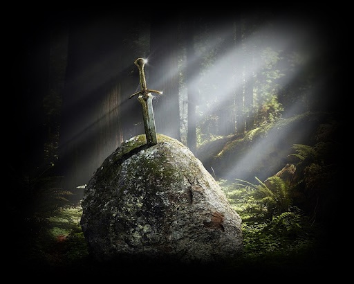 l'antro celtico: Excalibur: Tra Storia e Leggenda