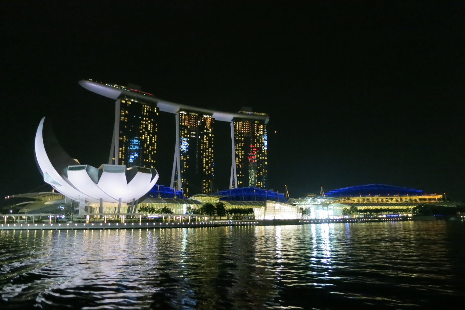 Peggy Loh ~ My Johor Stories: MBS Singapore