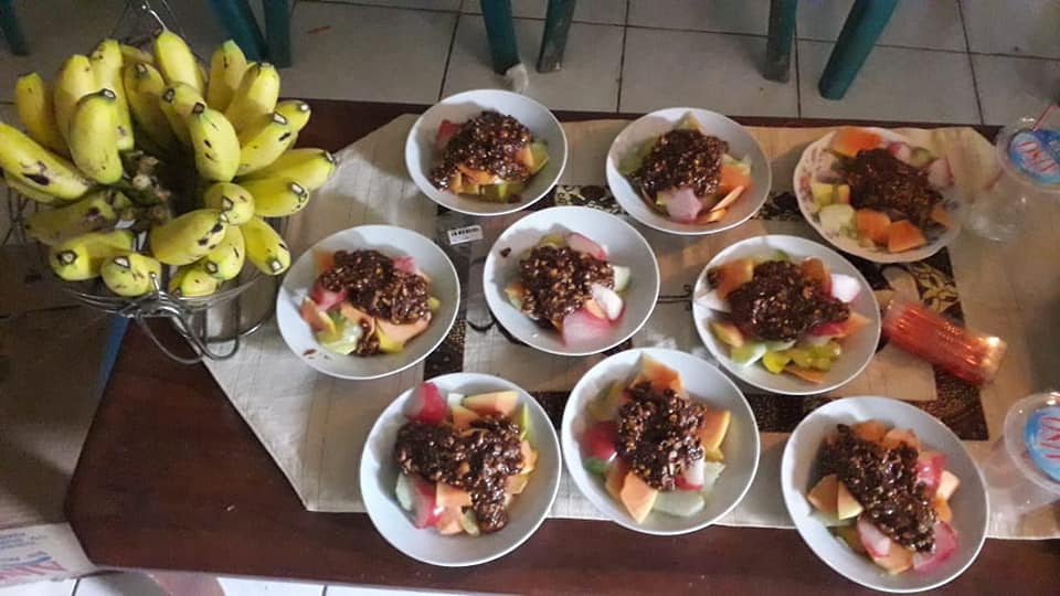 10 Cara Menata Meja Makan di Hari Raya (Rapi & Elegan) - BangIzalToy.Com