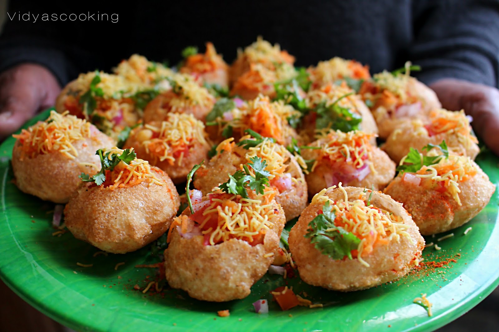 Street Food Series: Sukha Masala Puri/ Lemon Puri/ Dry Masala Puri Recipe