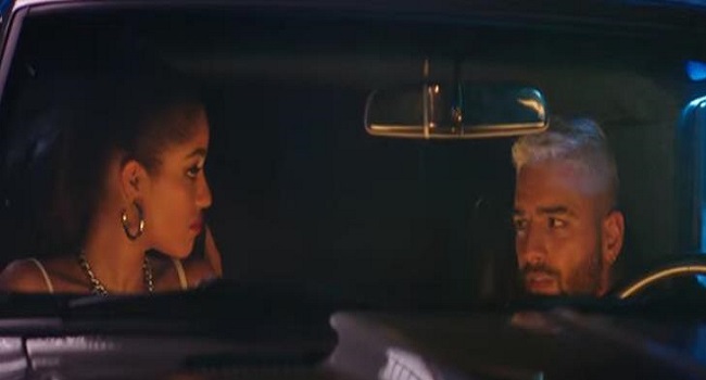 Mira el nuevo vídeo Maluma ‘Hawái’ con la modelo dominicana Yovanna Ventura