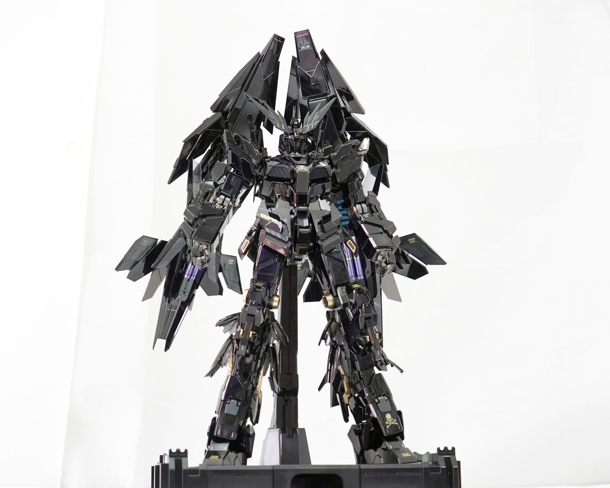 MASTER MIND - "STRICT G" - PG 1/60 UNICORN GUNDAM "PHENEX"