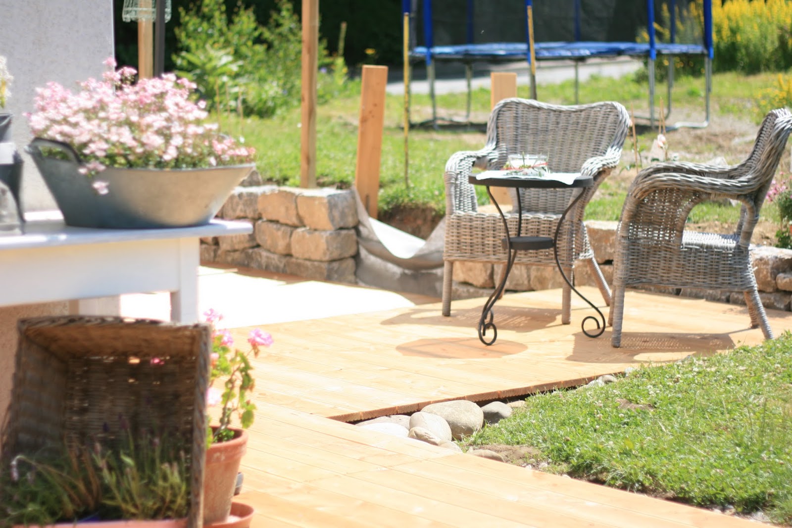 Die Terrasse ist fertig oder mein neuer Glücksmoment! • Pomponetti