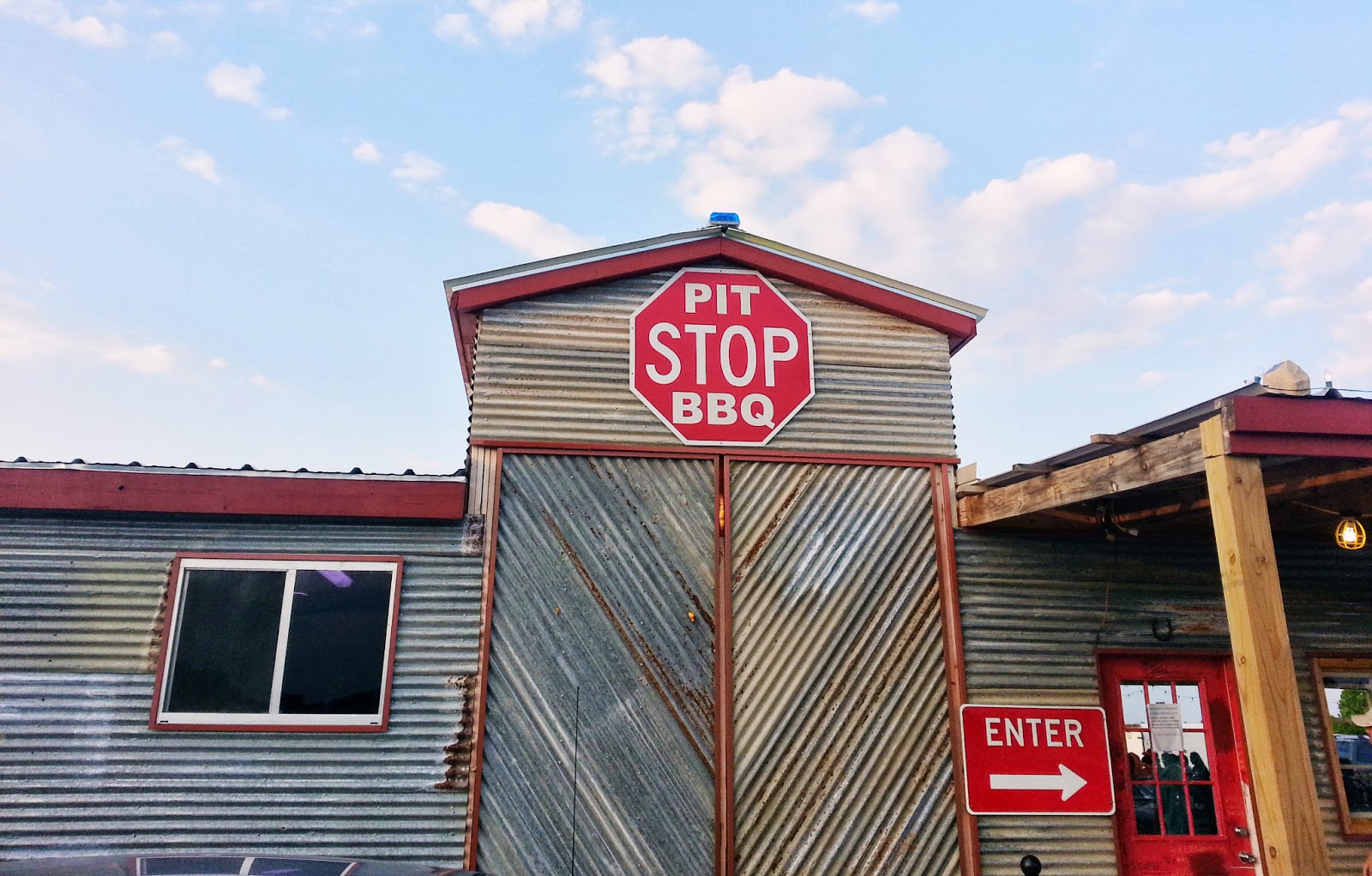 {Texas Tuesday - Pit Stop in Waxahachie} - HALL AROUND TEXAS