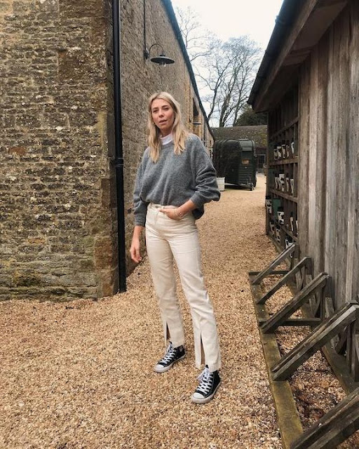 TENDENCIAS; FRONT SPLIT PANTS.-