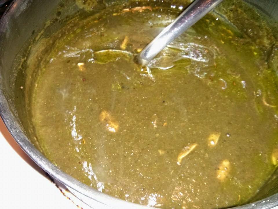 Swati's kitchen : Aluchi Patal Bhaji - Colocasia Leaves