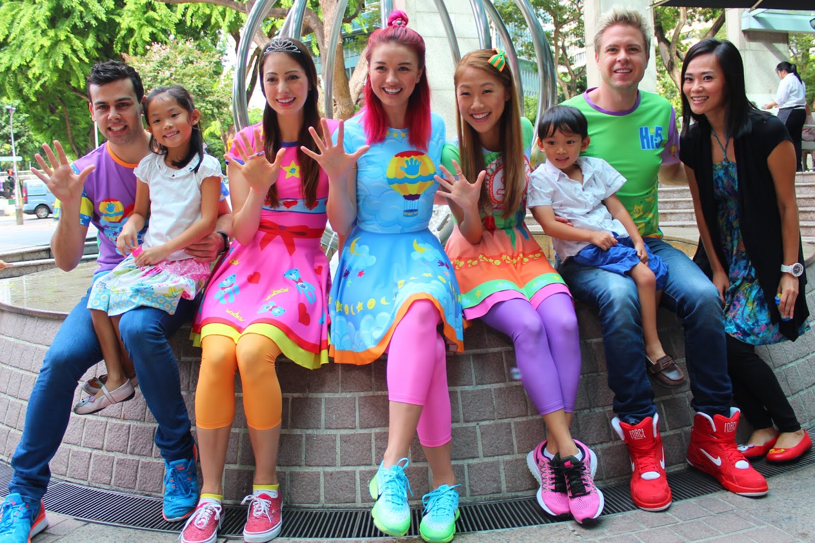 Mum's calling : We had breakfast with Hi-5!