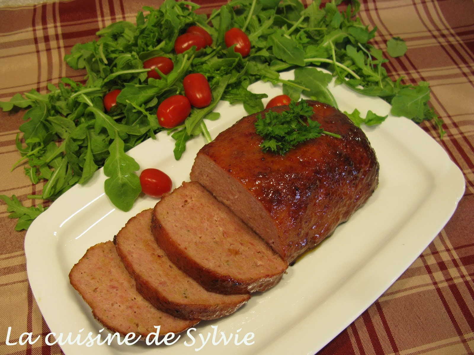 La cuisine de Sylvie: Pain de viande au jambon