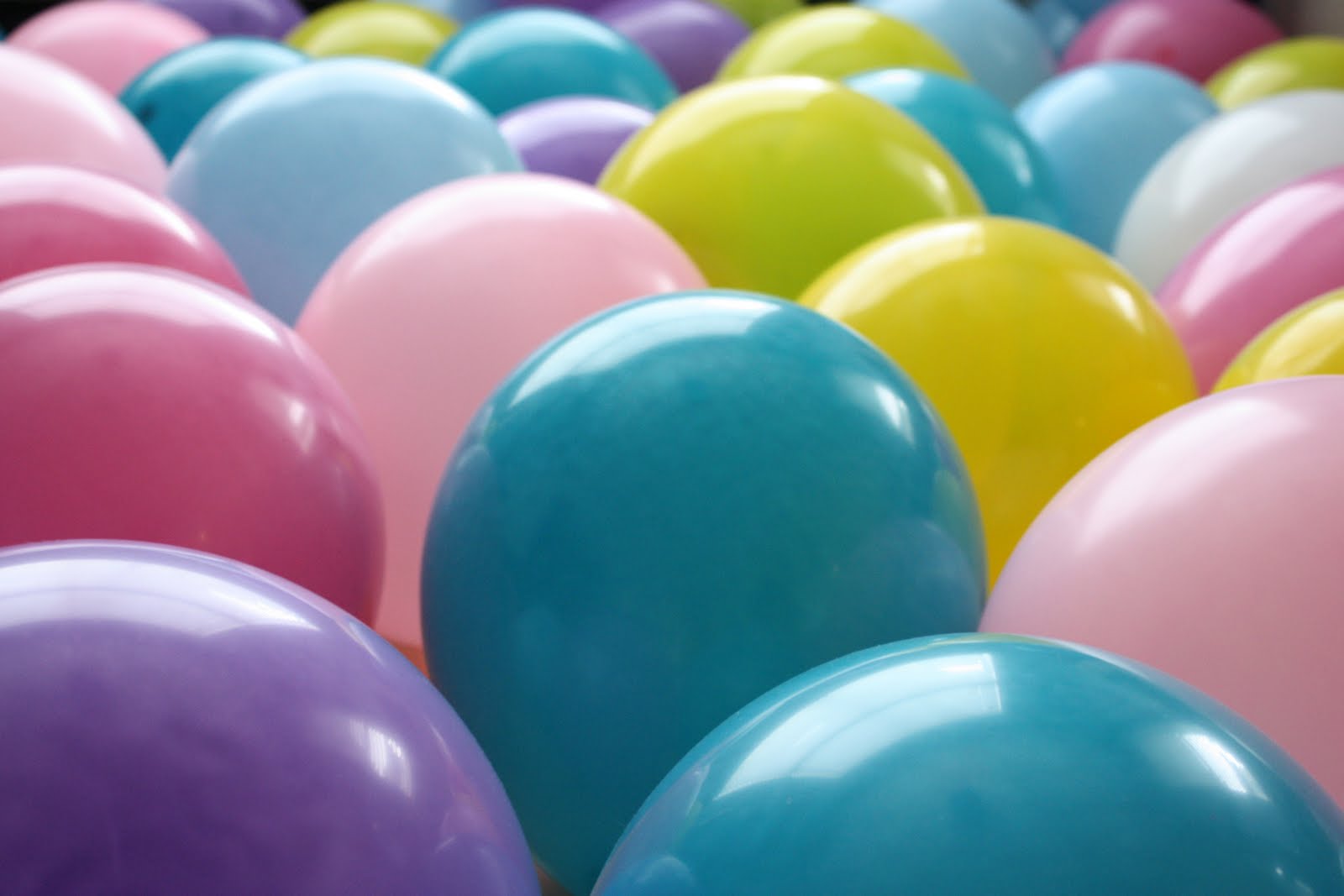 smidgebox: balloons!