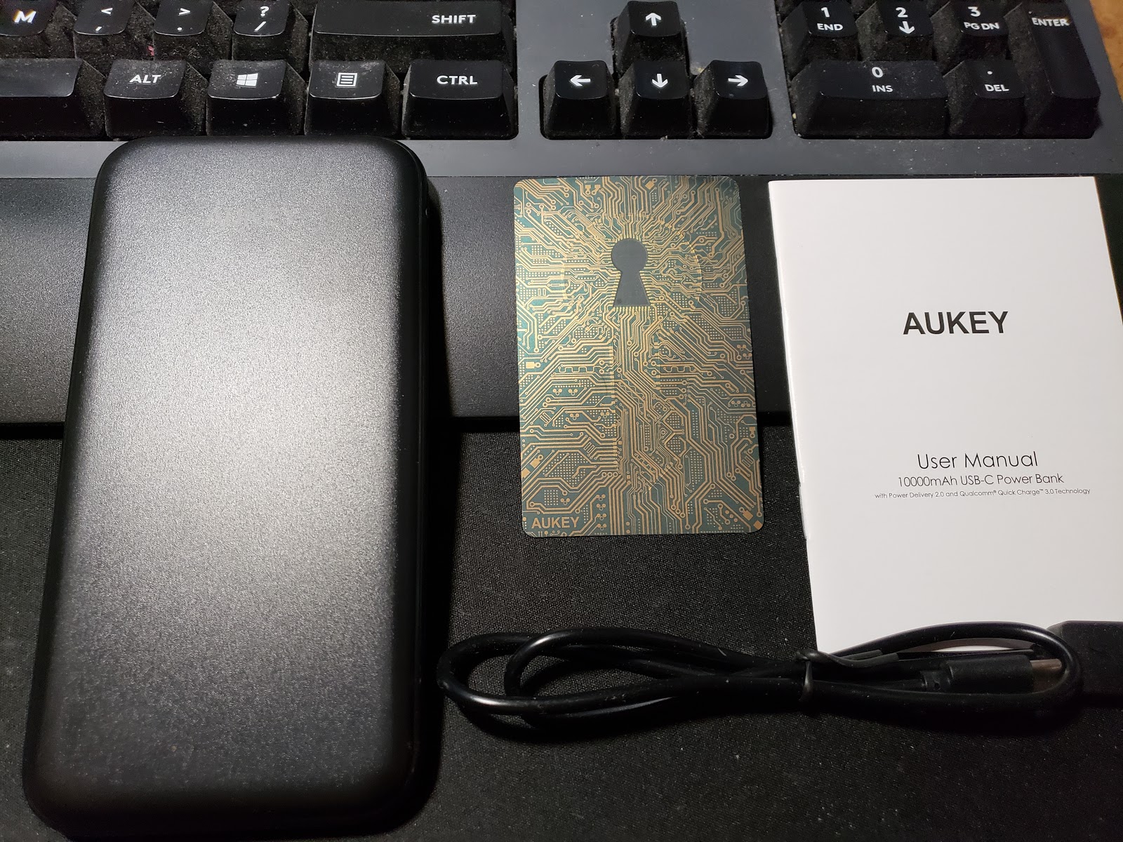 Brad's Blog: Aukey 10000mAh Power Bank with Power Delivery Review
