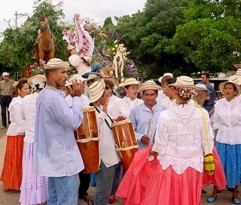 Va de bailes: El tamborito