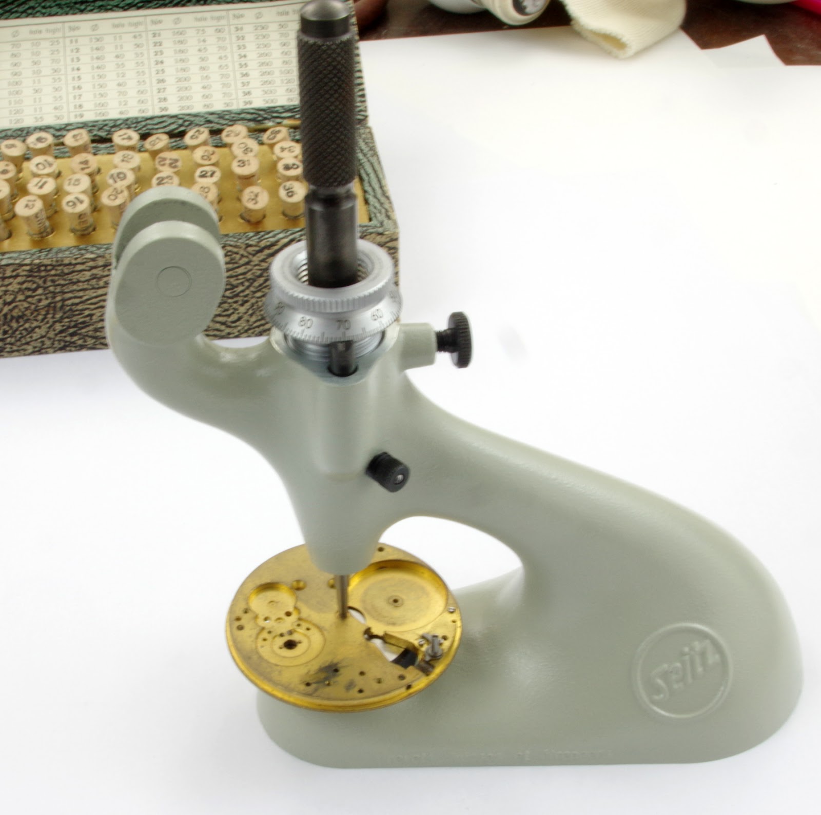 Oxford Pocket Watches: A Bluffers Guide to Watch "Bushing"