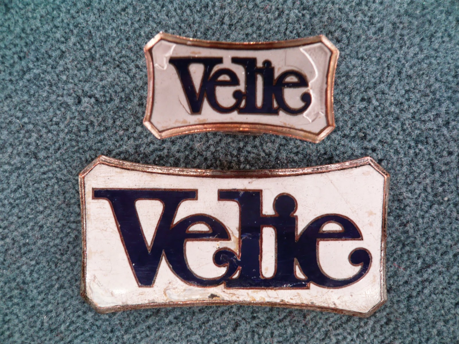 RadiatorEmblems: VELIE / USA