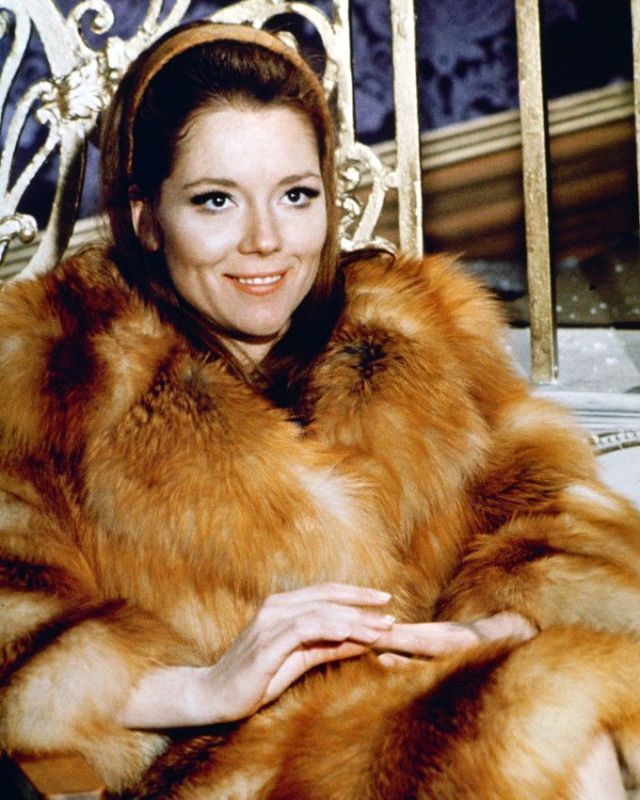 35 Beautiful Photos of Diana Rigg in the 1960s and ‘70s ~ Vintage Everyday