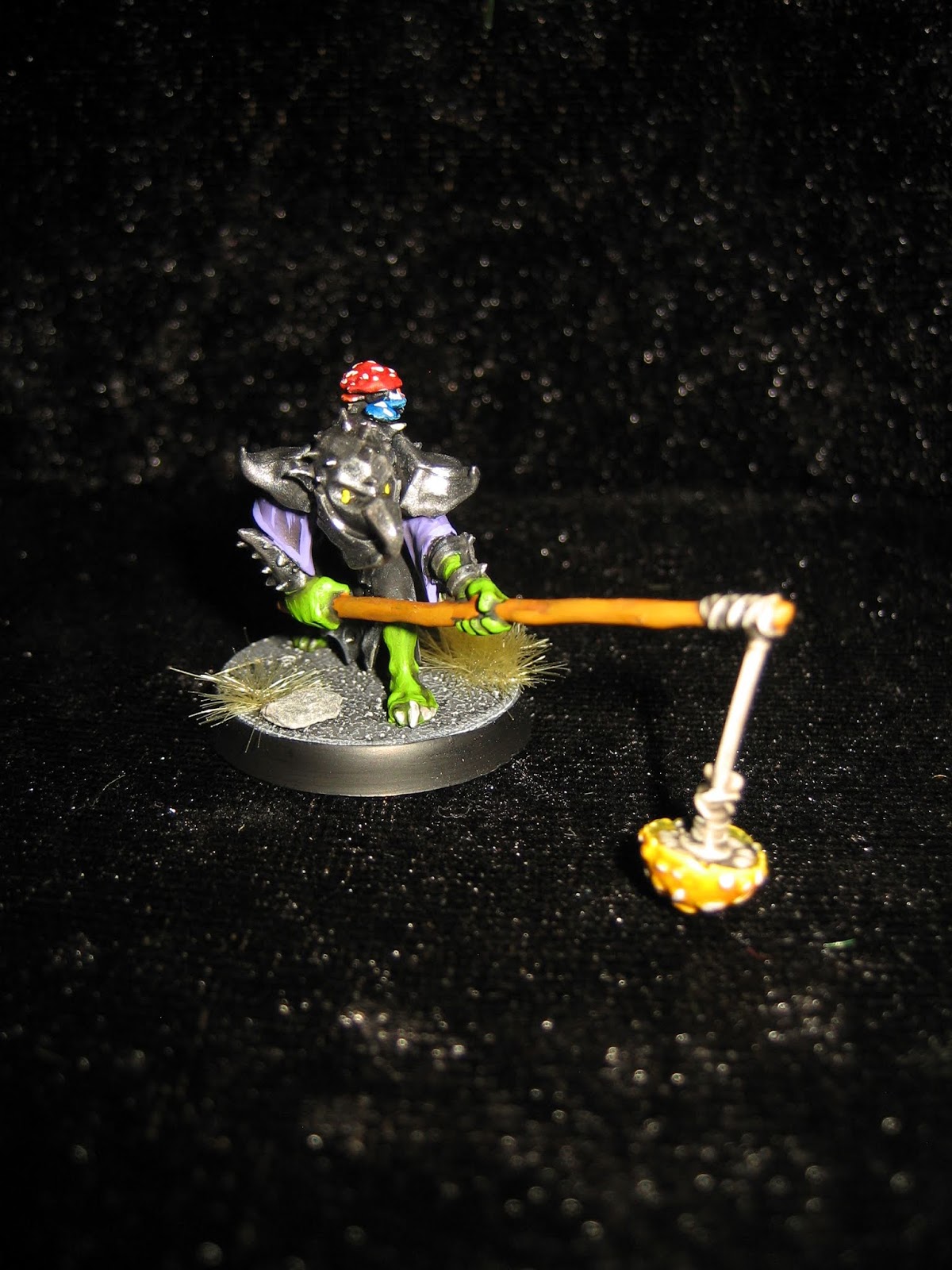 Making miniatures with Mario: Moon-Clan : Night-Goblins : Gloomspite ...