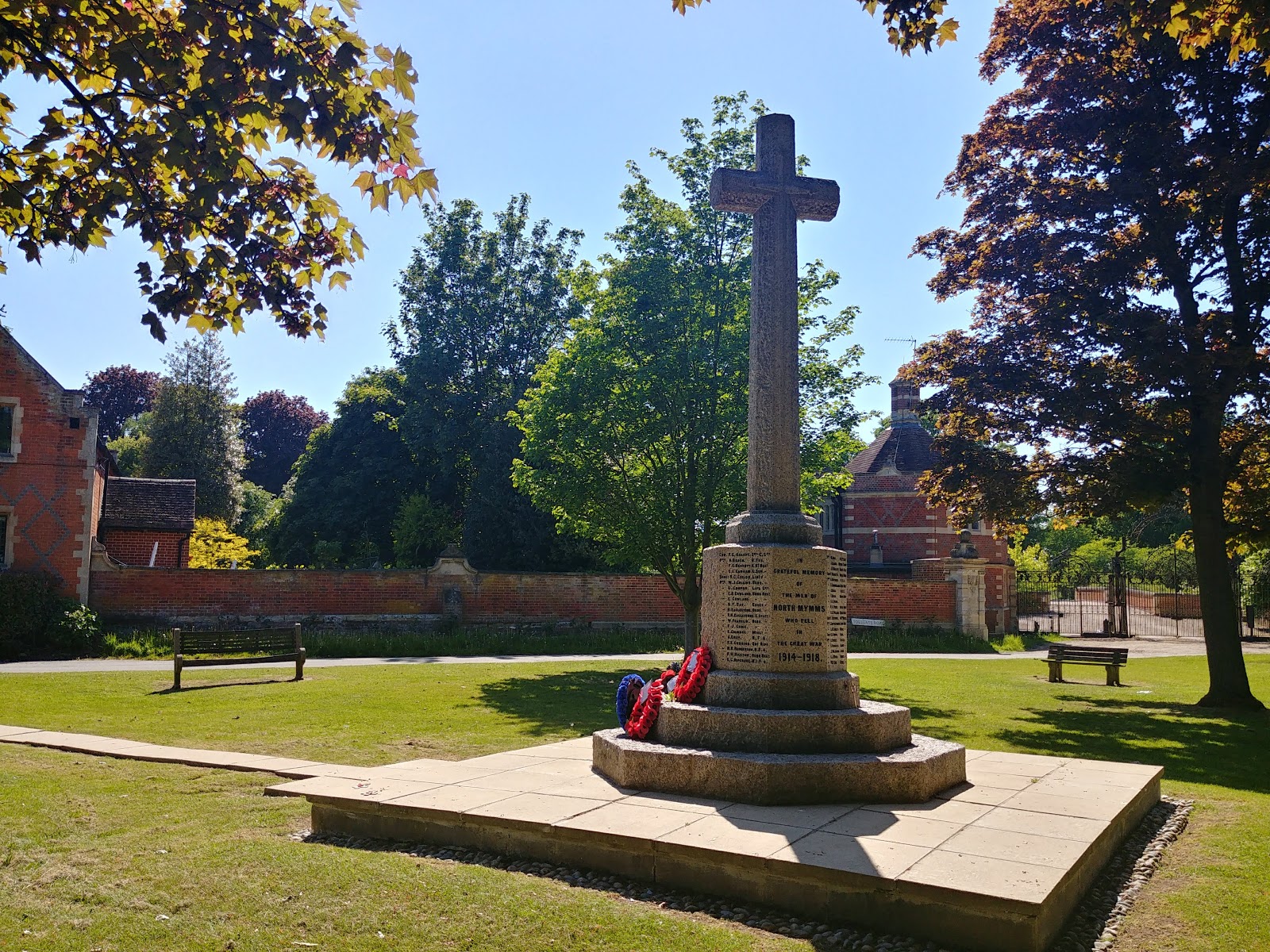 North Mymms History Project: The North Mymms War Memorial